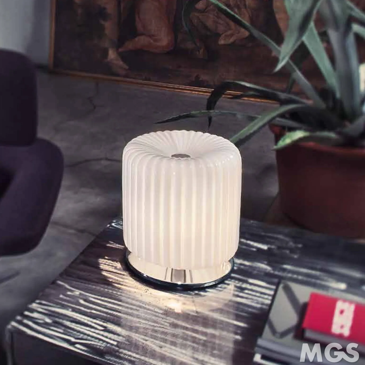 Table Lamp Mask in ivory color chrome Sylcom